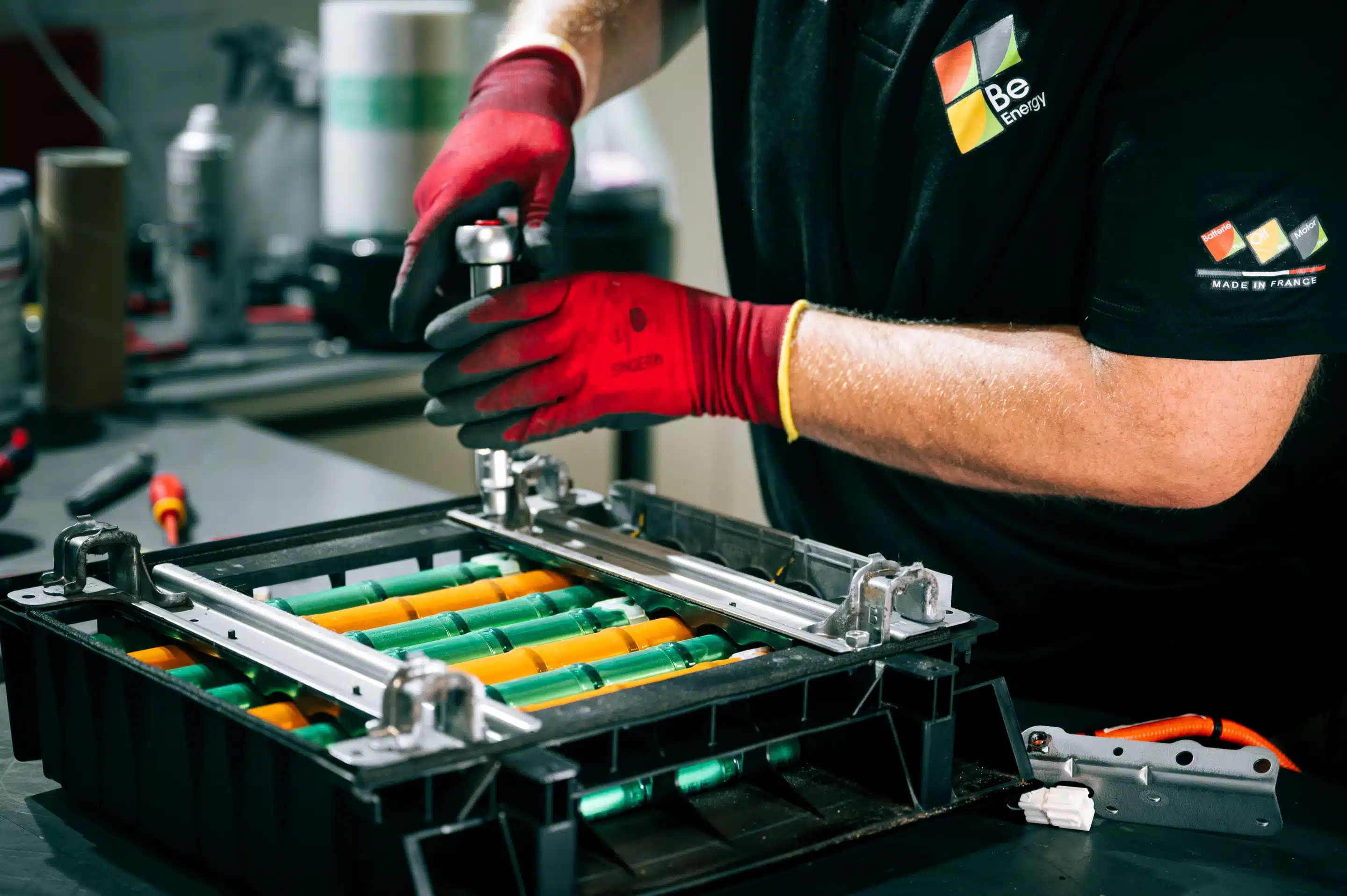 NiMH batteries: how they work and uses | Be Energy